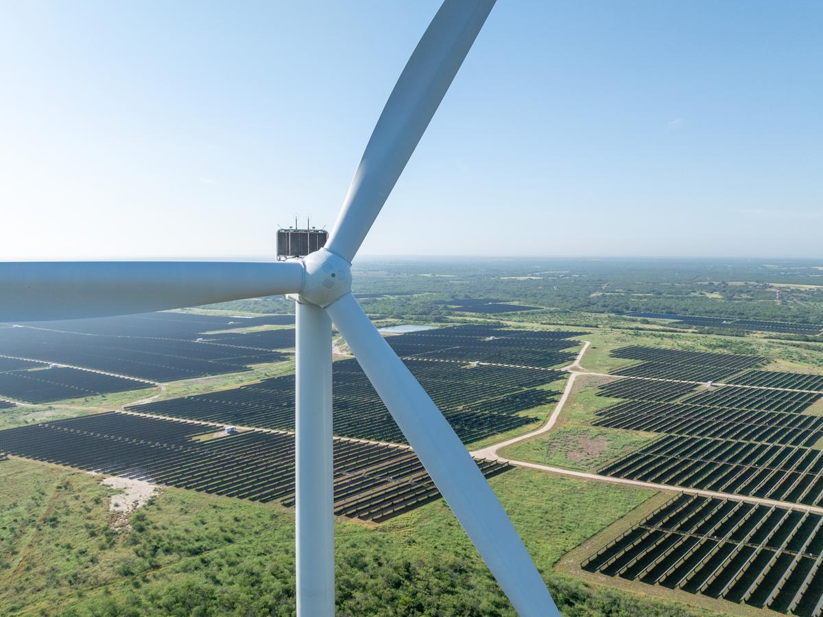 Ørsted Celebrates Commencement of First Co-located Wind and Solar ...